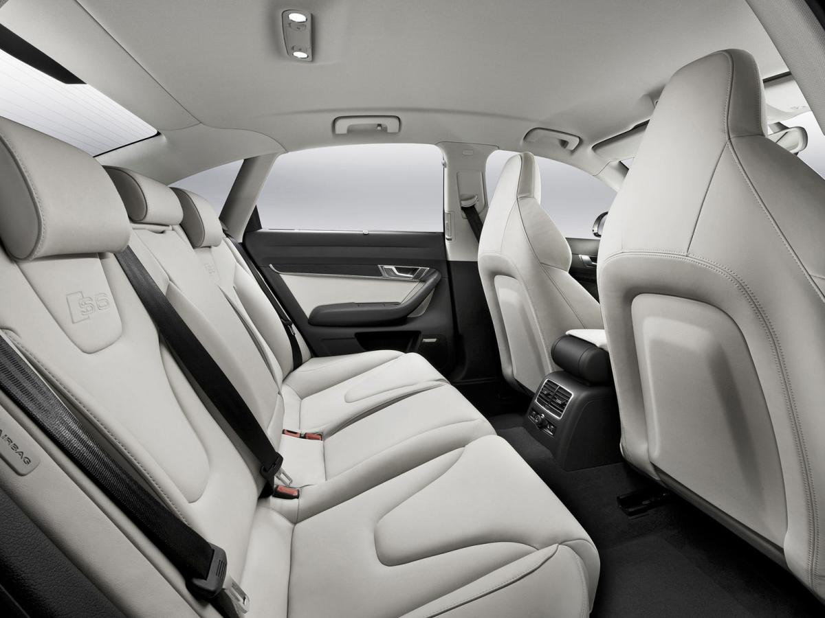 Audi S6 (4F,C6) 5.2 FSI V10 (435 Hp) quattro Tiptronic